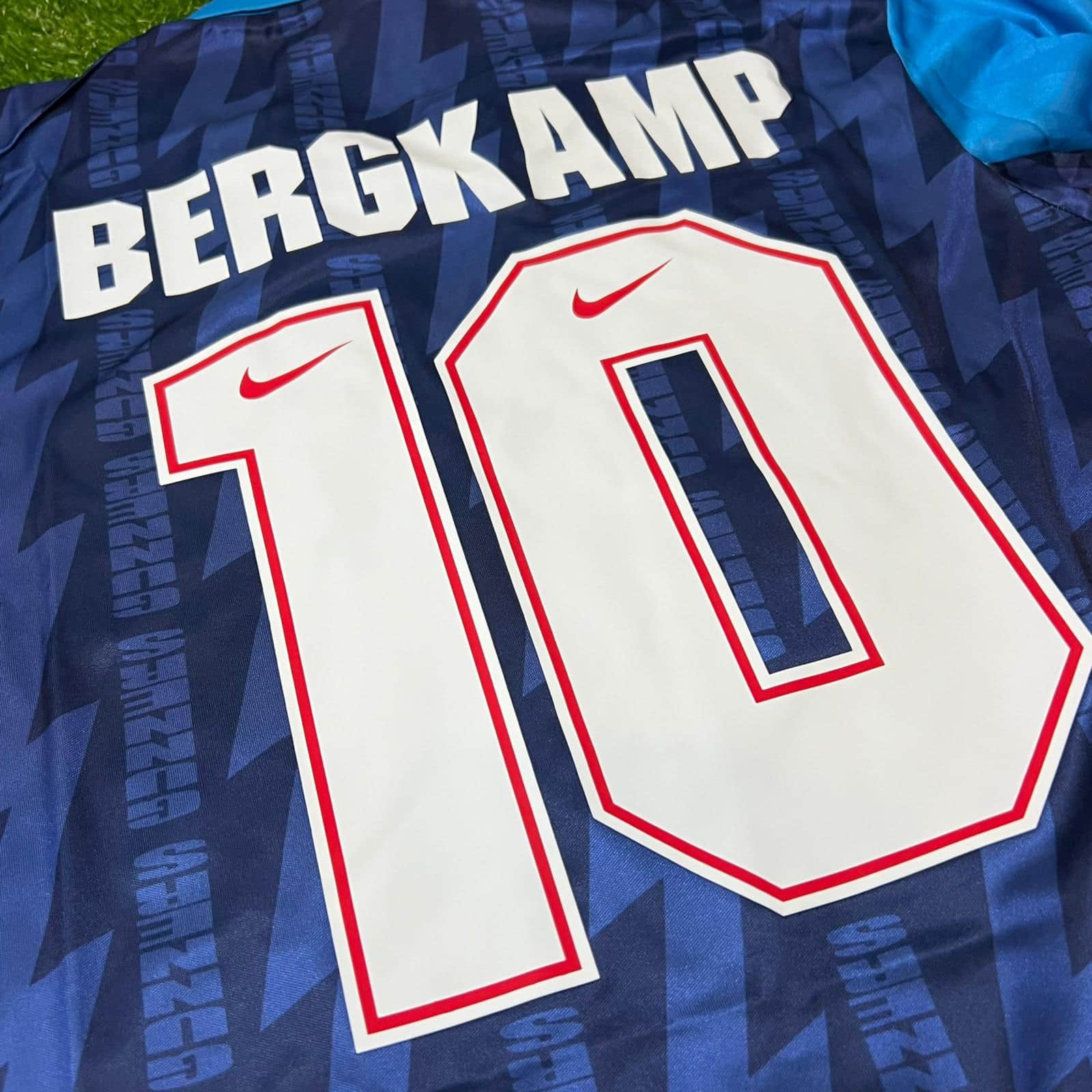 vamos|Arsenal 94/95 Away Bergkamp